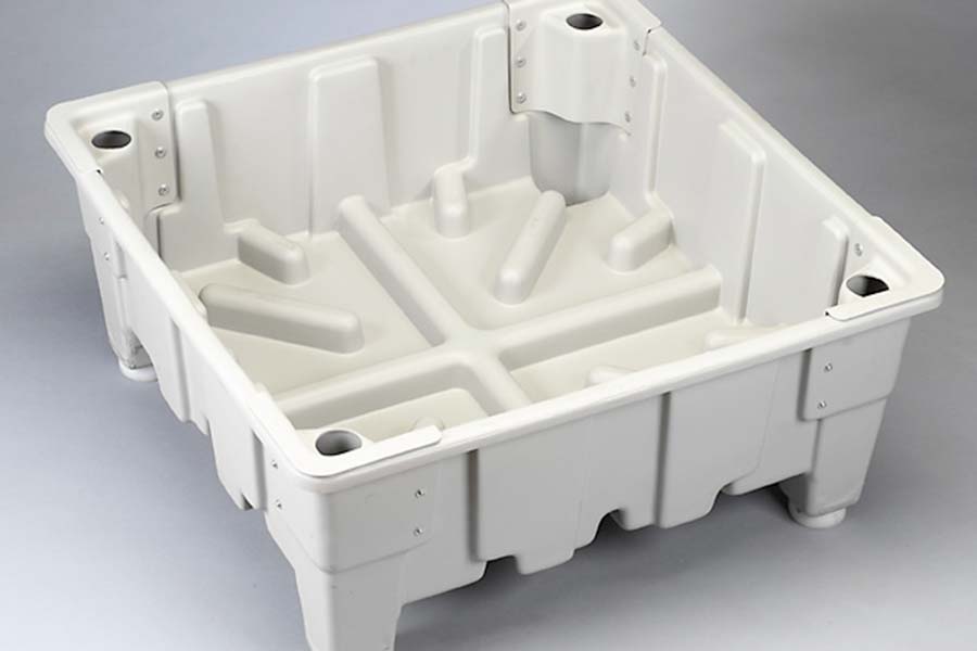 Thermoforming | Universal Plastics – Pressure Forming Company